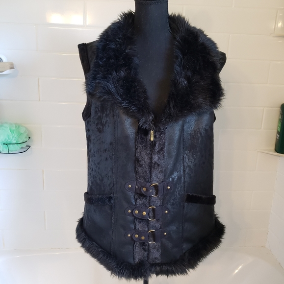Skea Vail | Jackets & Coats | Skea Vail Vest | Poshmark